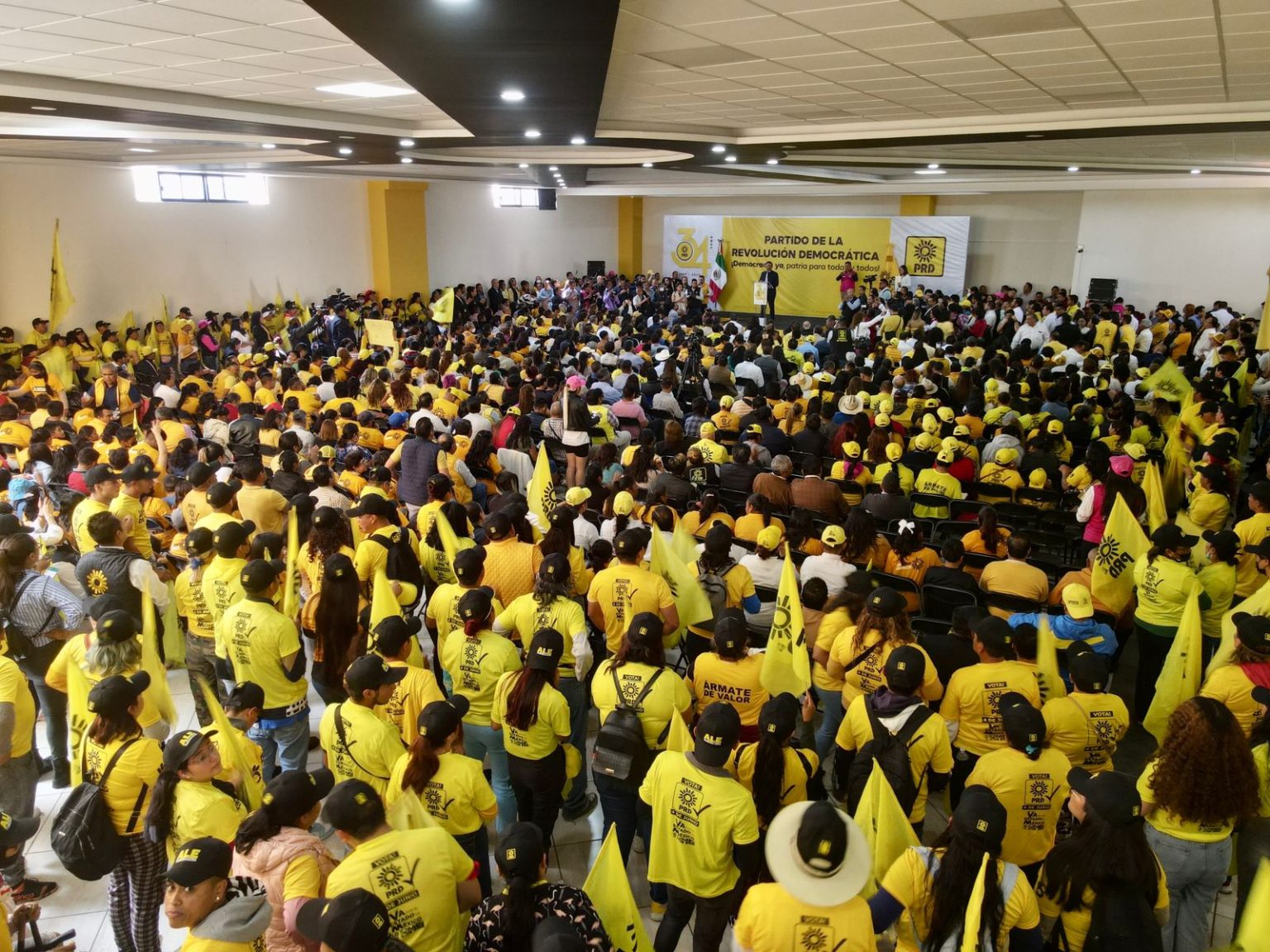 Celebra el PRD 34 años de su fundación en unidad y con Alejandra Del ...